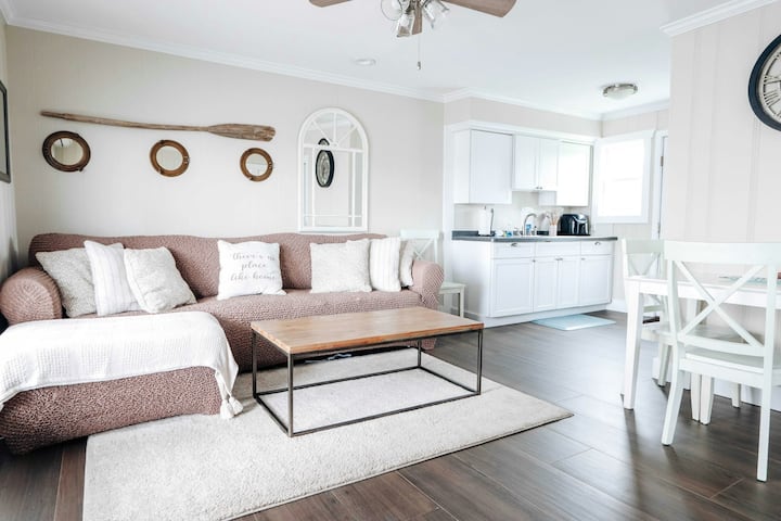 Unit 1: 2 Bedroom Cottage  Montauk Sound View - Montauk, NY