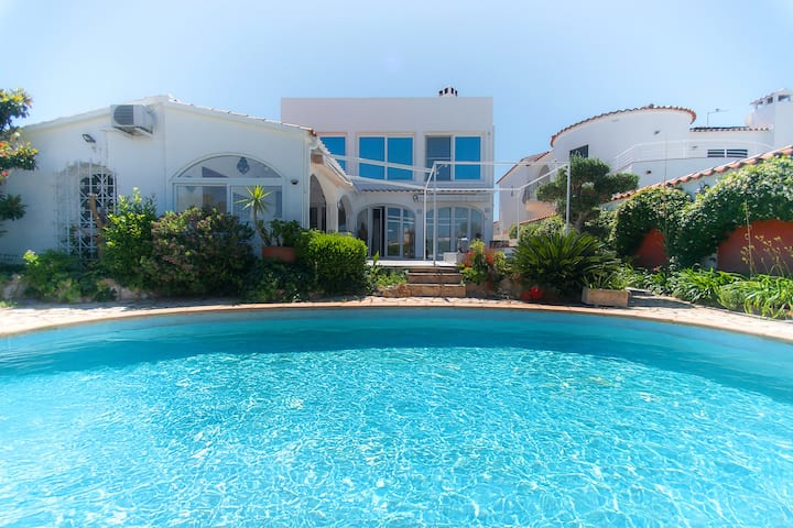 Welcs Villa 250 Emp Avec Piscine Et Amarrage - Empuriabrava