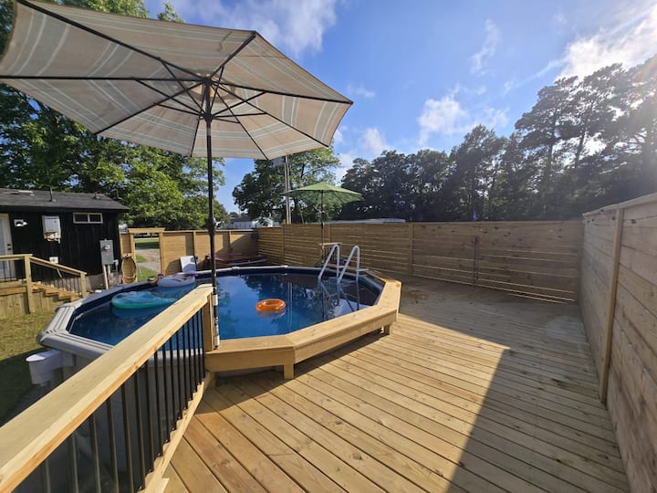 Large Home With Private Pool, Hottub, And Firepit. - Emerald Isle, NC