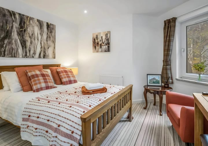 The Briery Home - Edinburgh