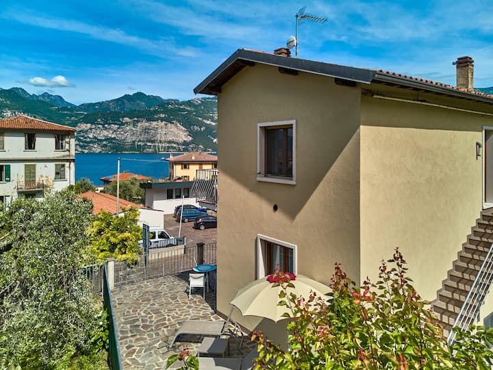 Cà Capri-la Tua Vacanza Sul Lago Di Garda - Malcesine