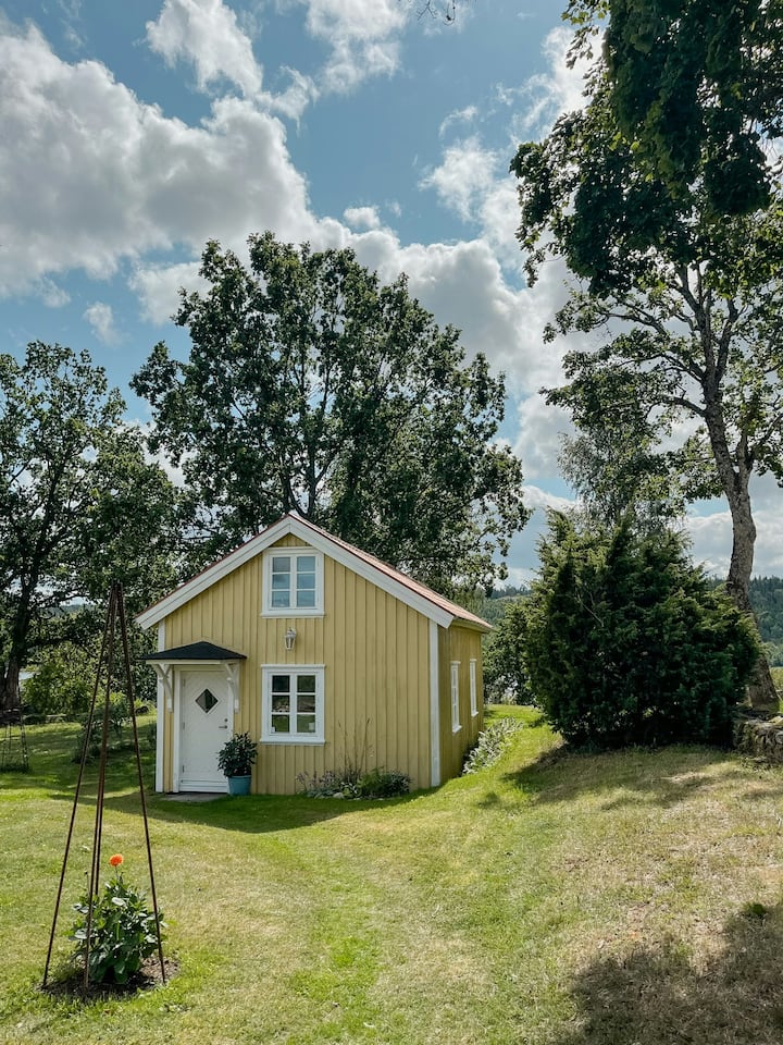 Renovated Cottage By Lake Rydbos - Alingsås