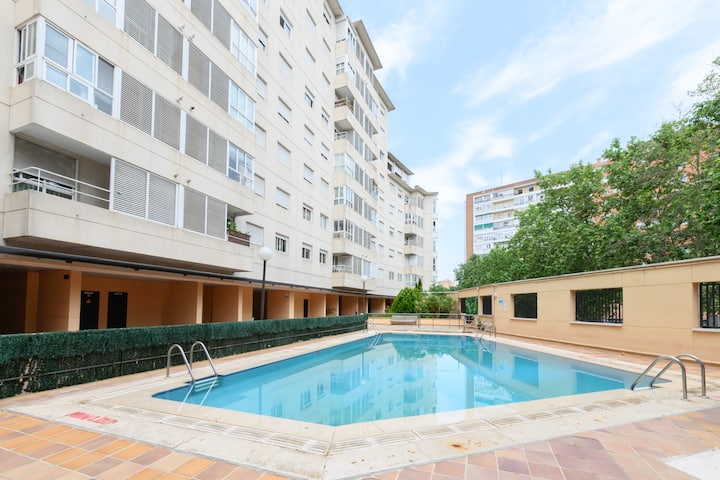 Piso Moderno De 1 Dormitorio Con Piscina - Adolfo Suárez Madrid–Barajas Airport (MAD)