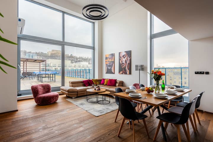 Large And Elegant Penthouse In Center Of Prague - Czech Republic