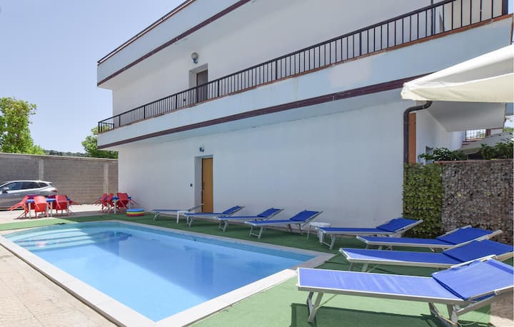 1 Bedroom Amazing Apartment In Palmi - Palmi