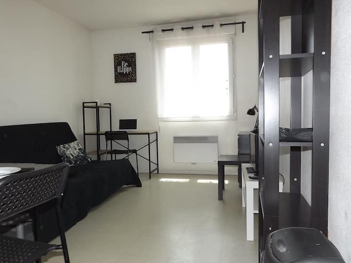 Beau Studio Proche Du Rhône - ibis budget Avignon Centre