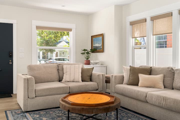 Resort-style Home W/ Pool & Spa In Belmont Shore - Long Beach, CA