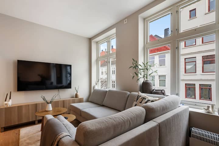 Nyoppusset Leilighet I Et Unikt Og Historisk Strøk - 卑爾根