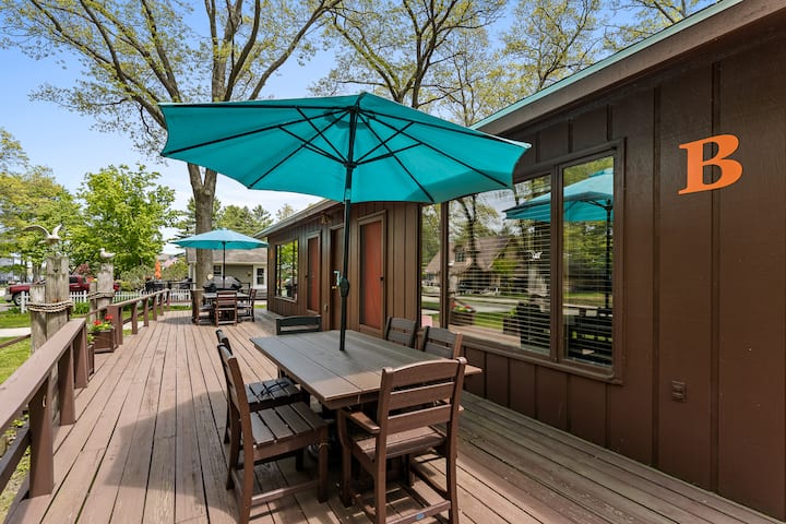 Twin Oaks B - Pentwater, MI