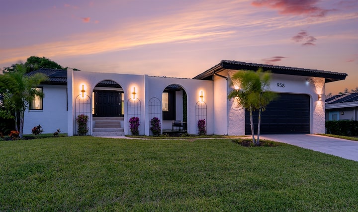 Resort-style Oasis, 7 Min Walk To Beach/jw Marriot - Marco Island