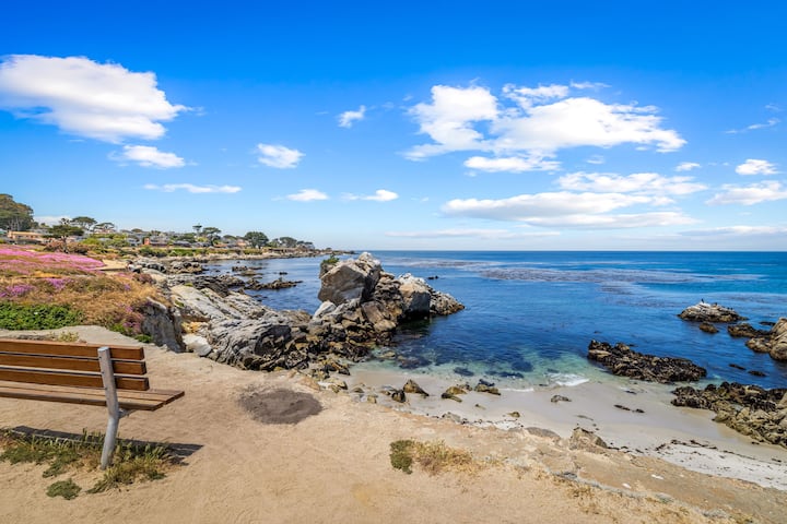 3965 Marine Gardens - Oceanfront With Bay Views - Monterey, CA