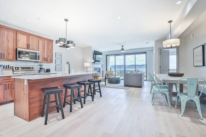 Suite 102 @ Water's Edge Resort - Bear Lake