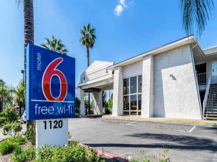 Motel 6 Redlands, Ca_2 Lits Complets | Nsmk - Redlands, CA