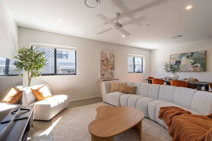 New Spacious/rooftop/ev/3bd/shops/parkings - Brisbane