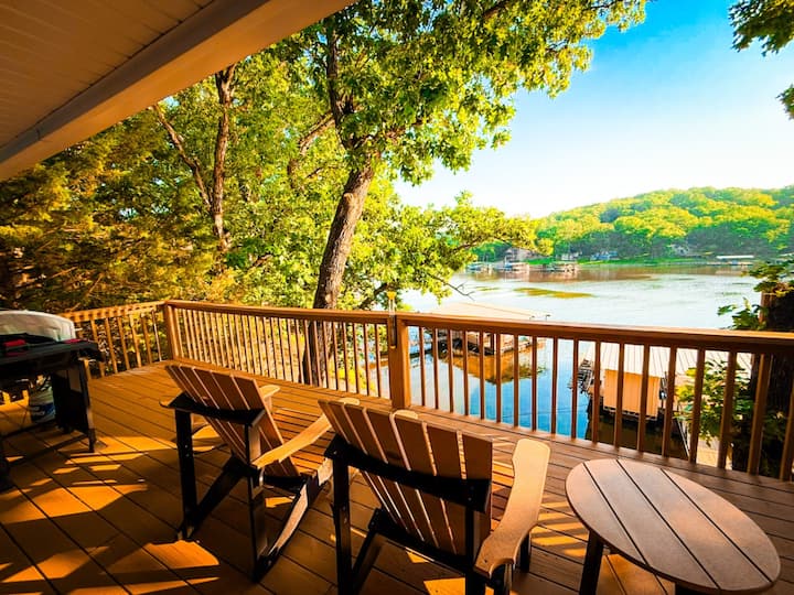 Lakefront 4bd/2ba/dock/grill/decks/firepit-12pp - Camdenton, MO