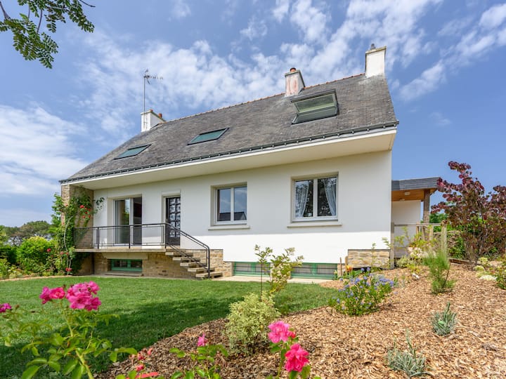 Chrisaflo By Interhome - Plouharnel