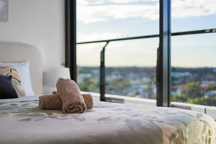 Scenic Nest - Hamilton Hideaway With Lush Views - 布里斯班