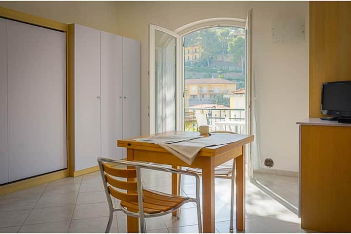 Seaview Pool Retreat - M17 - Happy Rentals - Alassio