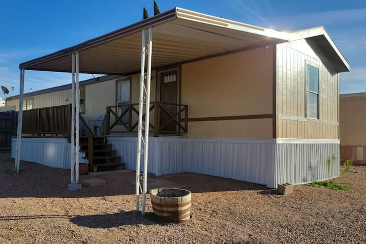 Stampede's "Cowgirl Bunk House" Mh 27 - Tombstone, AZ