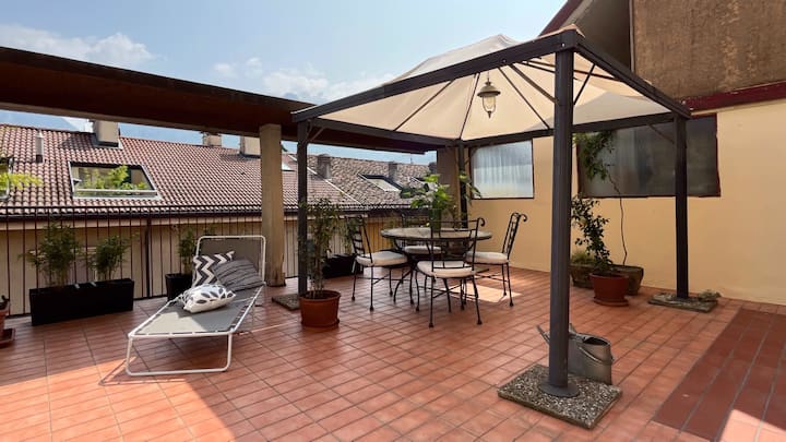 Terrazza In Centro - Affitti Brevi Italia - Lecco
