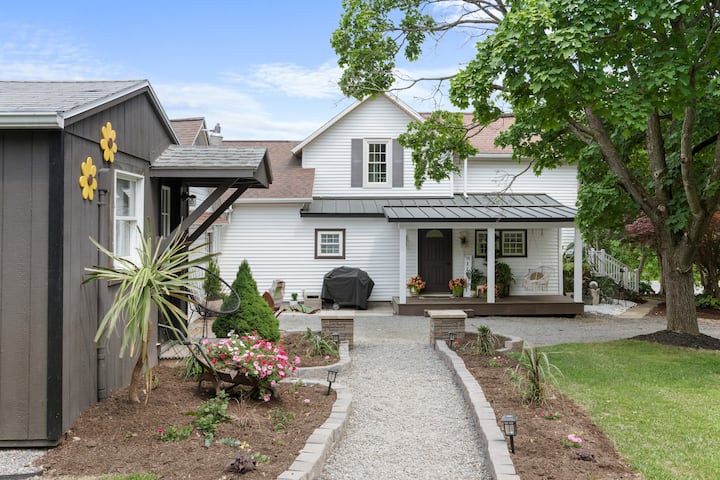 Cedar Grove Cottage - Dundee, NY