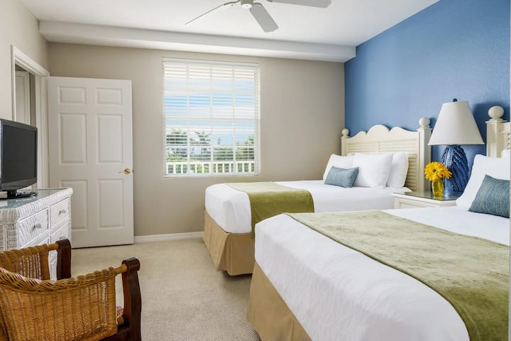 Olde Marco Inn, Deluxe 2br, Updated Interiors - Marco Island, FL