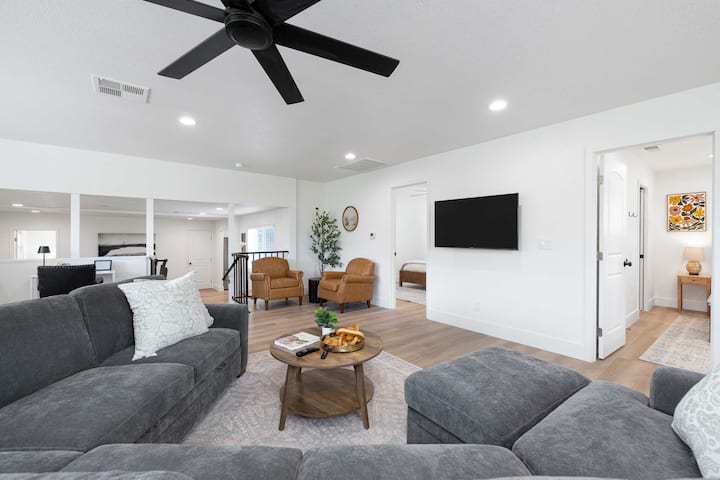 Sequoia Family Suite: Pool, Views, Games @Sq Motel - Three Rivers, CA