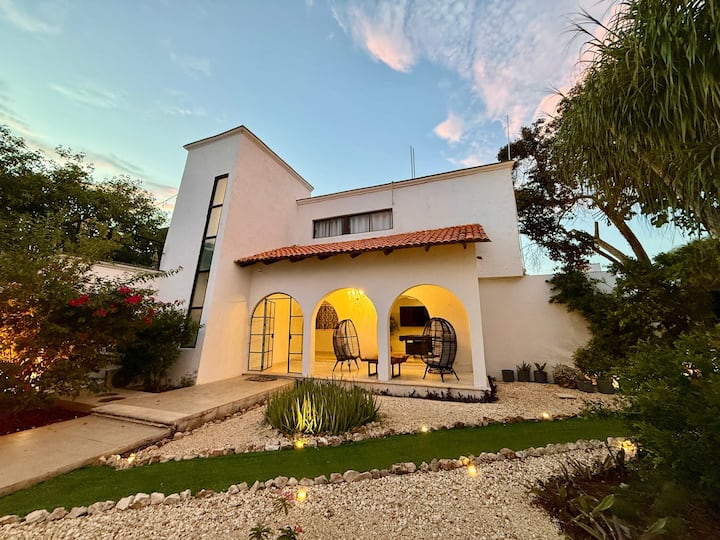 Bright Studio With Shared Pool Access - Mérida