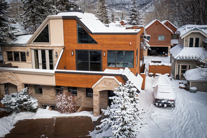 Roaring Fork Chalet | River & Ajax Views - Aspen, CO