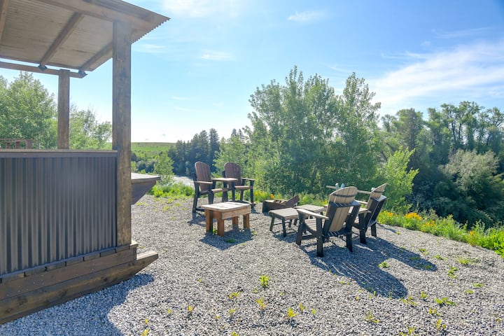 Fall River Cabin Retreat: On-site Fly Fishing! - Ashton, ID