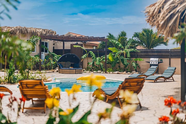 Sol Vista Estate | Private Poolside Oasis - Aruba