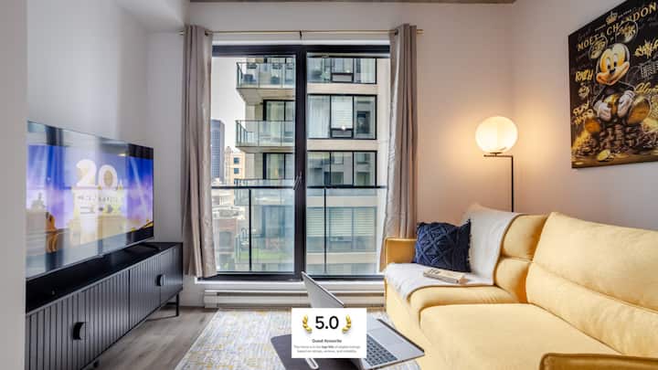 Sophisticated 1br Escape | Charm In Old Port - Montreal