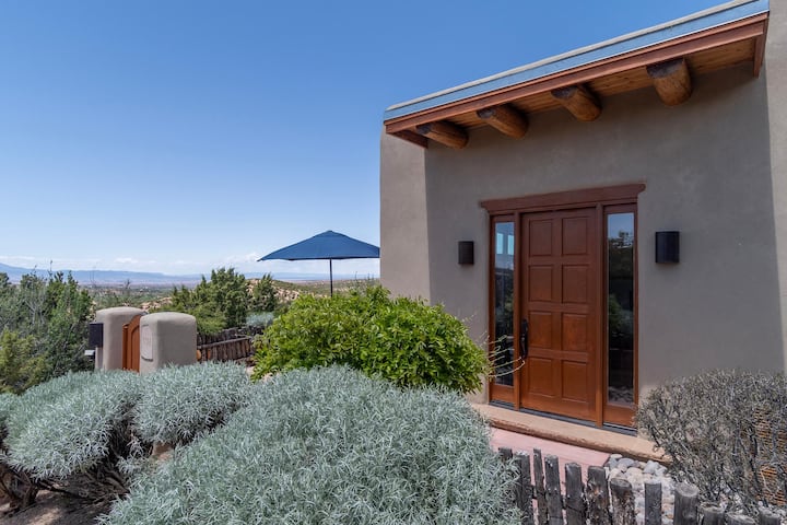El Mirador Serrano | Luxury Villa W/ Mountain View - Lake Katherine, NM
