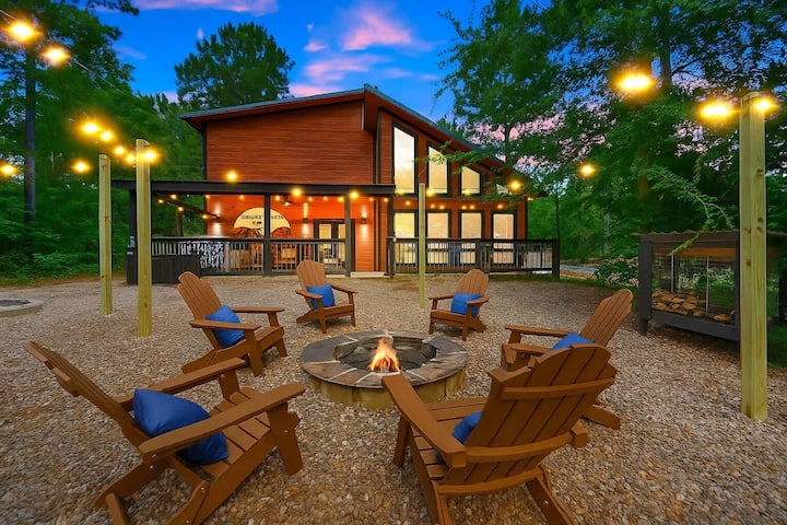 Sleeps 6~sauna~hot Tub~putt Putt~dogs Welcome - Broken Bow, OK