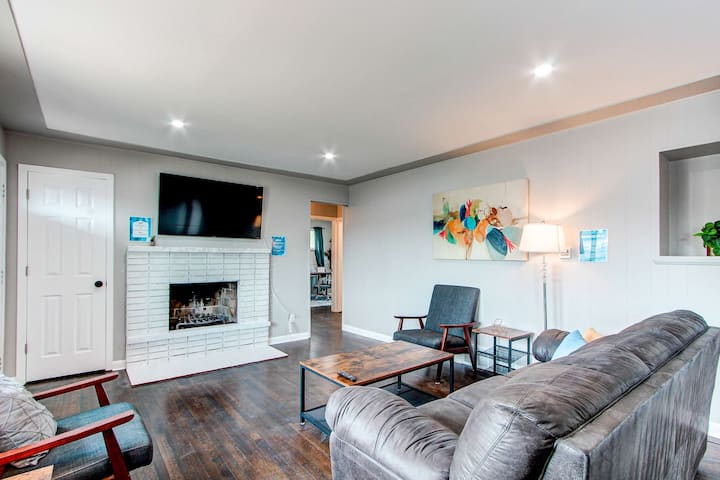 Large Family Home In Littleton - Littleton, CO