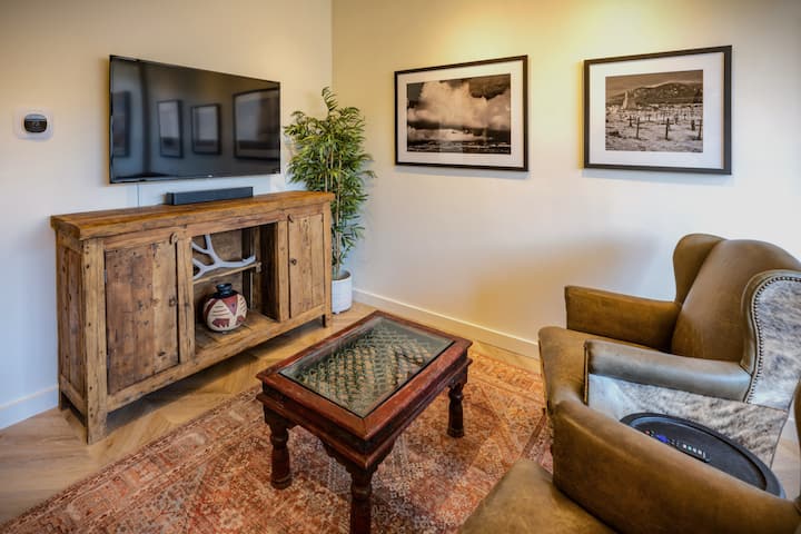 Bright Loft At The Plaza - Queen Bed * 375 Sq Ft * - Santa Fe, NM