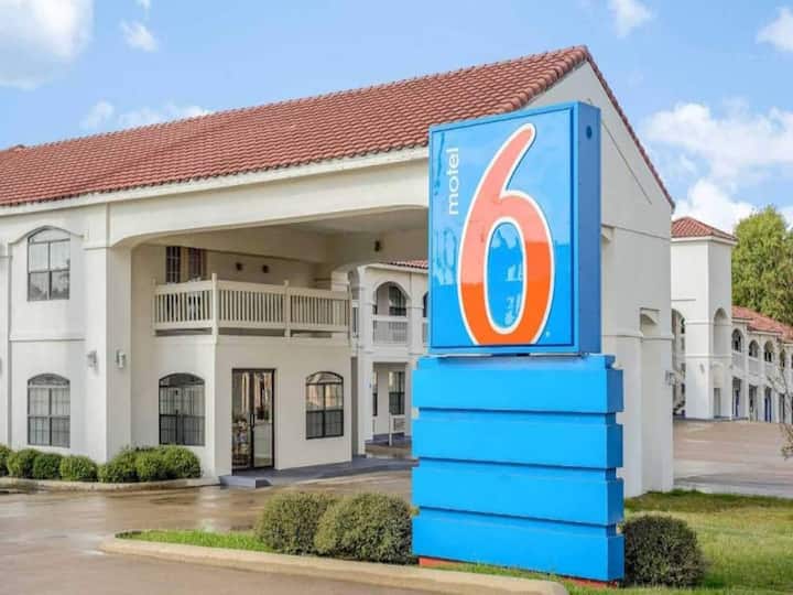 Motel 6 Canton, Tx_2 Lit Queen | Nmsk, - Canton, TX