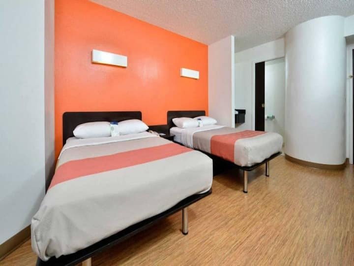 Motel 6 Plano, Tx - _2 Lits Complets | Smoki - Plano, TX