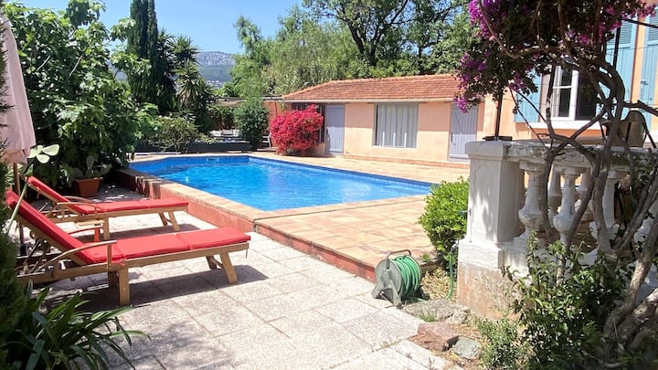 Toulon : Maison 10 Pers, Jardin, Piscine, Pétanque - トゥーロン