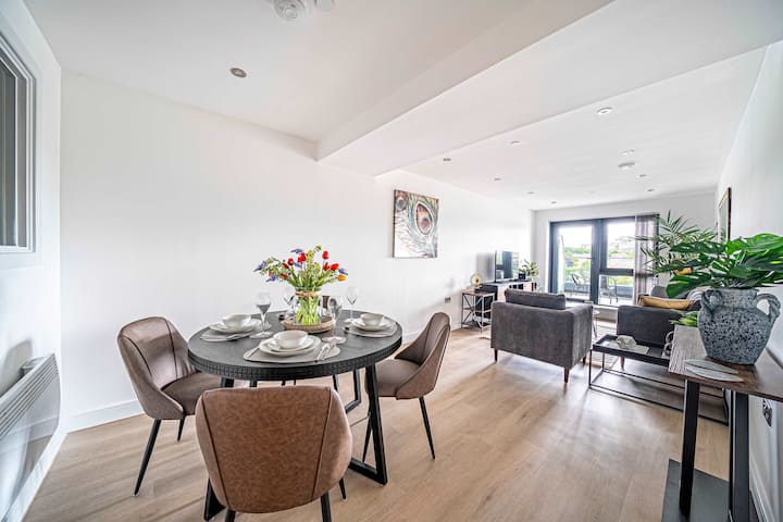 Central City Charm| Sleeps4| Wi-fi | Parking - Leeds