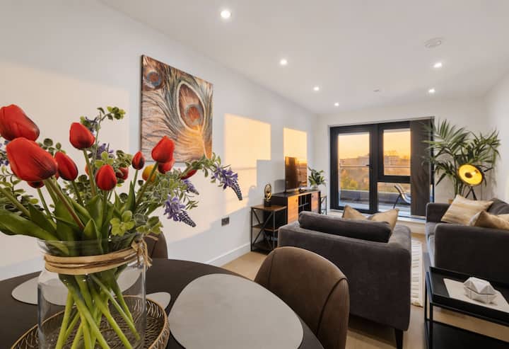 Central City| Sleeps4| Wi-fi | Parking & Terrace - Leeds