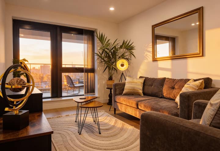 Central Leeds | Sleeps4| Wi-fi | Parking & Terrace - Leeds