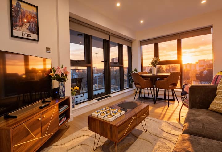 Penthouse -1 |Leeds Centre |Terrace| Wi-fi Parking - Leeds