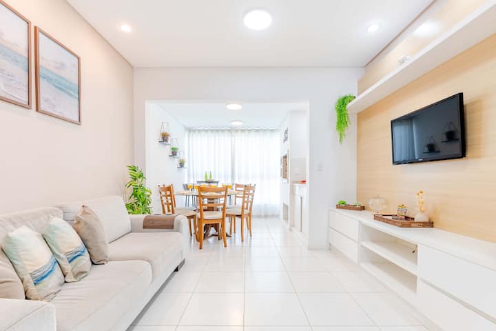 Aconchegante Apto A 200 Metros Da Praia De Bombas - Brazil