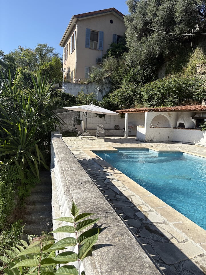 Maison Sur La Colline - Nice