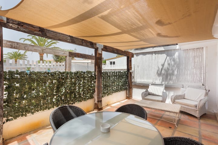 Oliwood Beach - Cabaret - Oliva