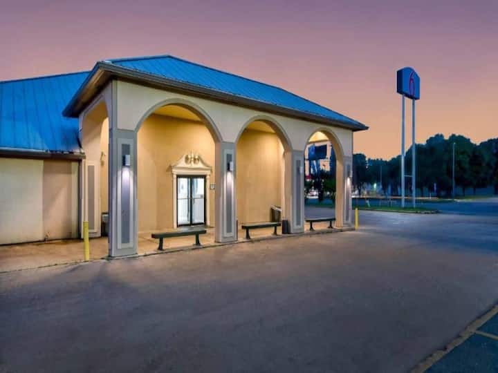 2 Lits Pleins | Fumer - Shreveport, LA