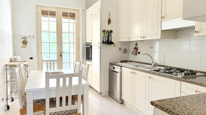 S353 – Sirolo, Spacious Four-room Apartment - Sirolo