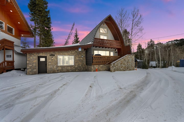 Chalet At Brighton By Cottonwood Lodging - Snowbird, UT