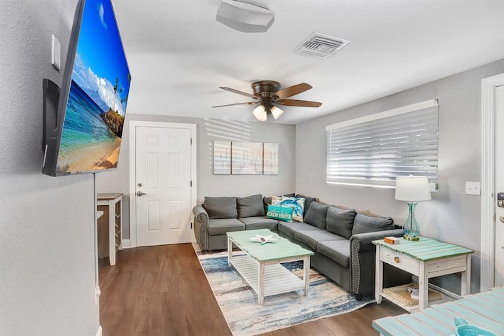 Steps To Sunset Beach Duplex Unit 1 - St. Pete Beach, FL